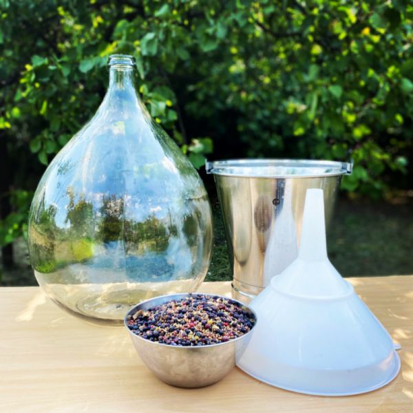 Photos & Videos - Home Distilling Kit